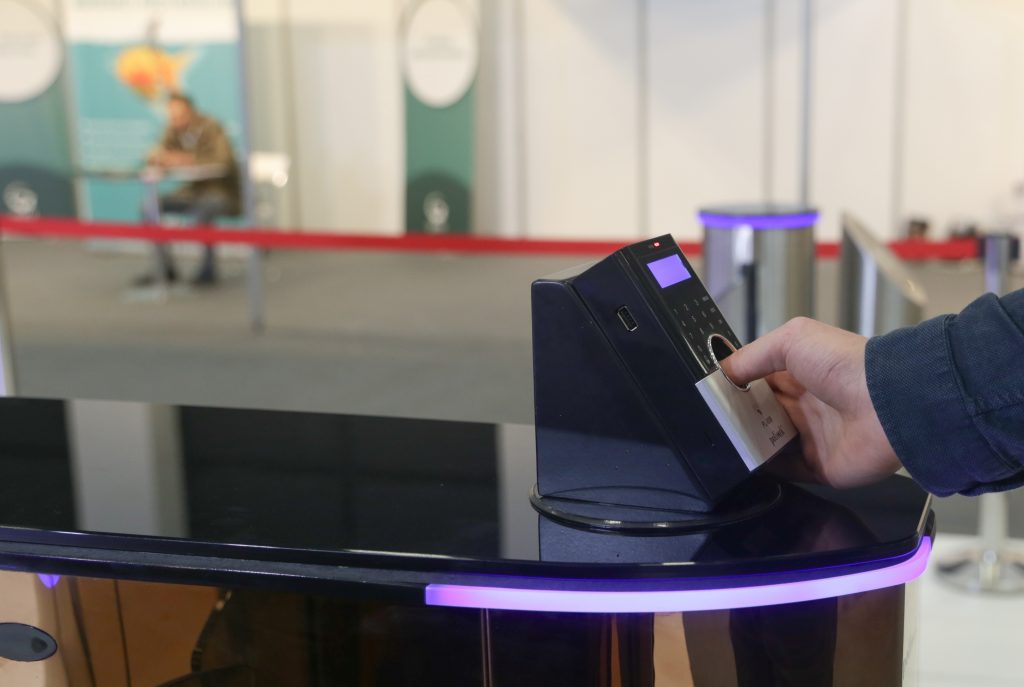 How Does the Fingerprint Recognition System Work? - Polimek