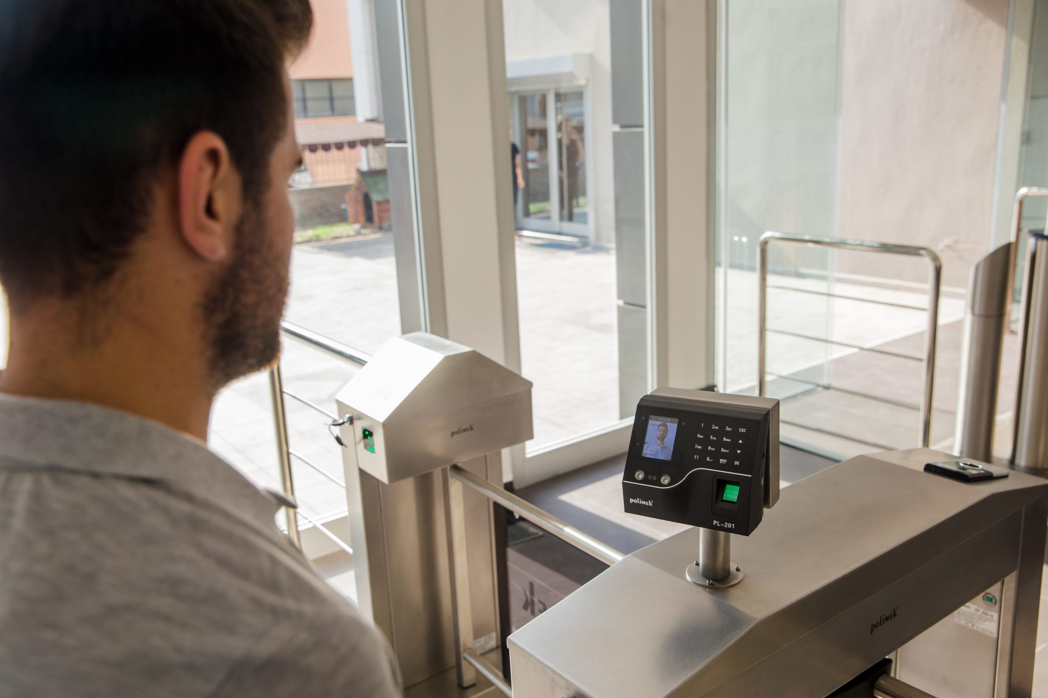 What is Face Recognition Systems ? - Polimek