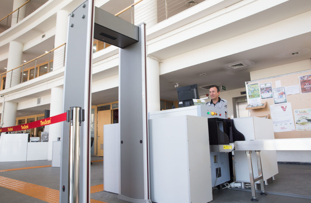 The Role of Detectors in Security - Polimek - 1